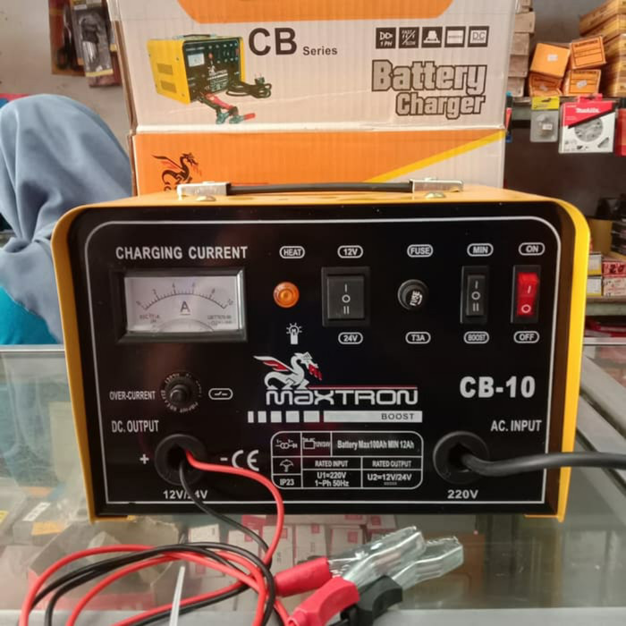 Jual Charger Aki 10A 12V/24V Trafo Battery Charger 10A Maxtron Bagus ...