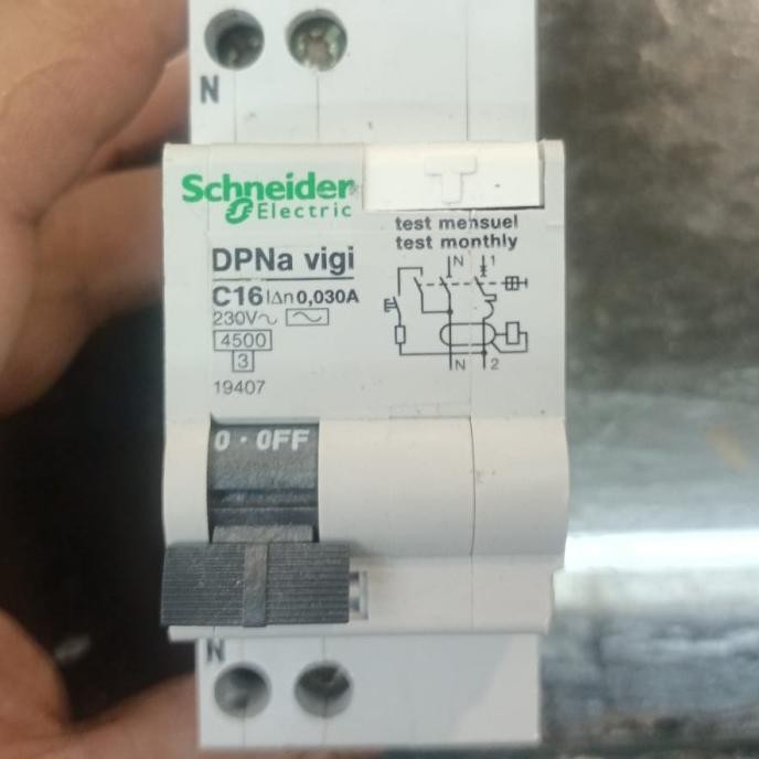 Jual Elcb Rcbo Dpna Vigi 2P 6A,10A,16A,20A,25A 30Ma 2 Pole Schneider ...