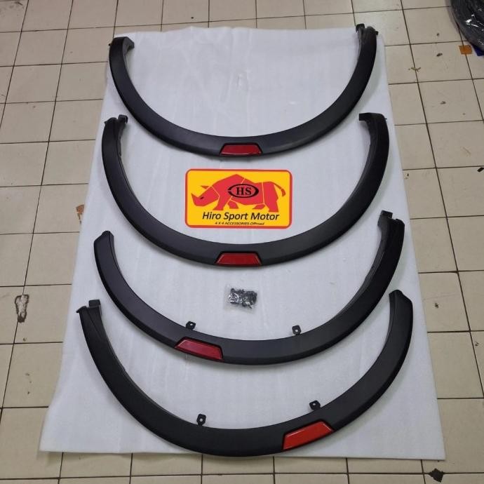 Jual Over Fender Nissan Navara Np300 Model Slim Plastik Abs Original ...