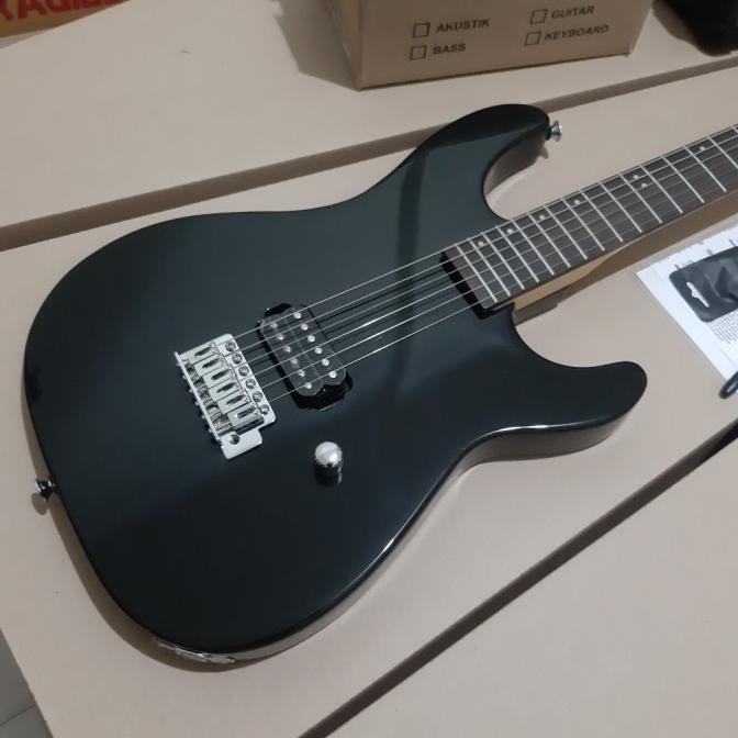 Jual Produk Baru!! Paket Gitar Samick Ss51 Original Plus Ampli ...