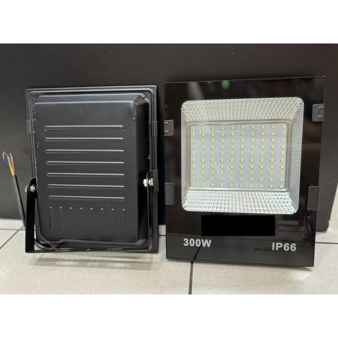 Jual Lampu Sorot Led 300W 300 Watt Lampu Tembak Led 300 W Led Floodlight Original Dan Terpercaya ...