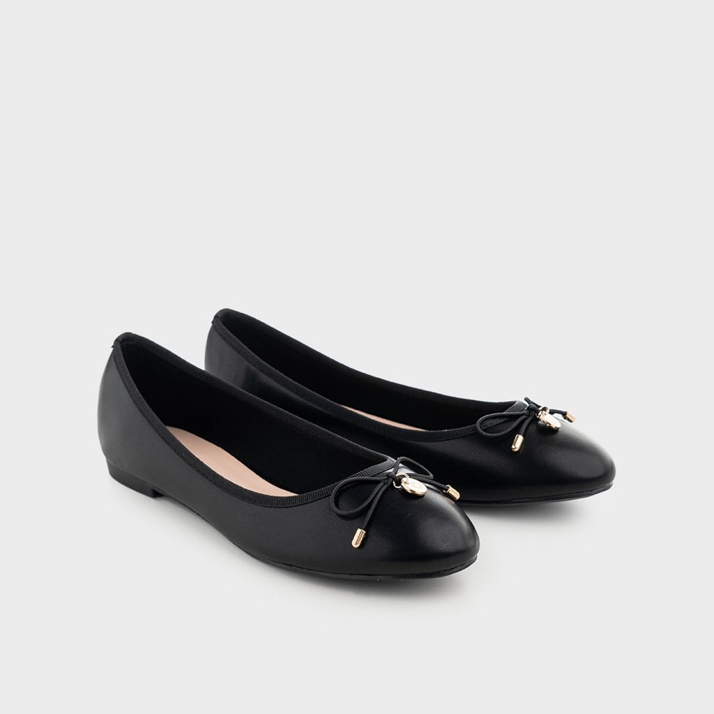 Jual URBAN&CO Essentials Sepatu Flatshoes Slip on Flat Shoes Wanita ...