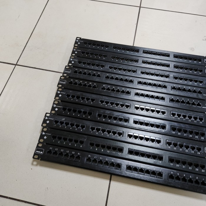 Jual siemon patch panel cat 6 24port second | Shopee Indonesia