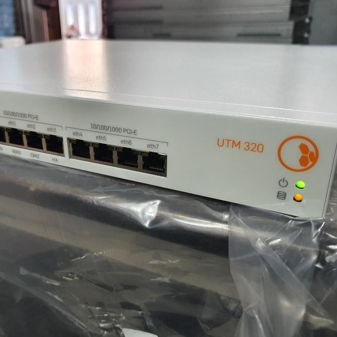 Jual Mikrotik X86 8 port gigabit Sophos UTM 320 Security Appliance ...