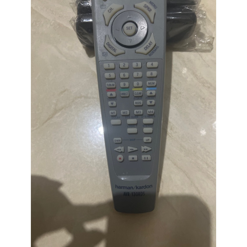 Jual REMOTE REMOT AMPLIFIER HARMAN KARDON AVR 130RDS ORIGINAL ASLI ...