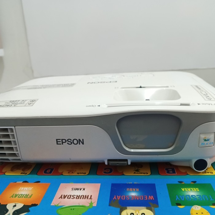 Jual proyektor Epson eb x11 | Shopee Indonesia