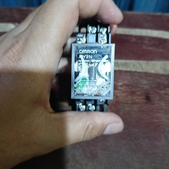 Jual SIAP KIRIM RELAY OMRON MY2N 12VDC PLUS SOCKET | Shopee Indonesia