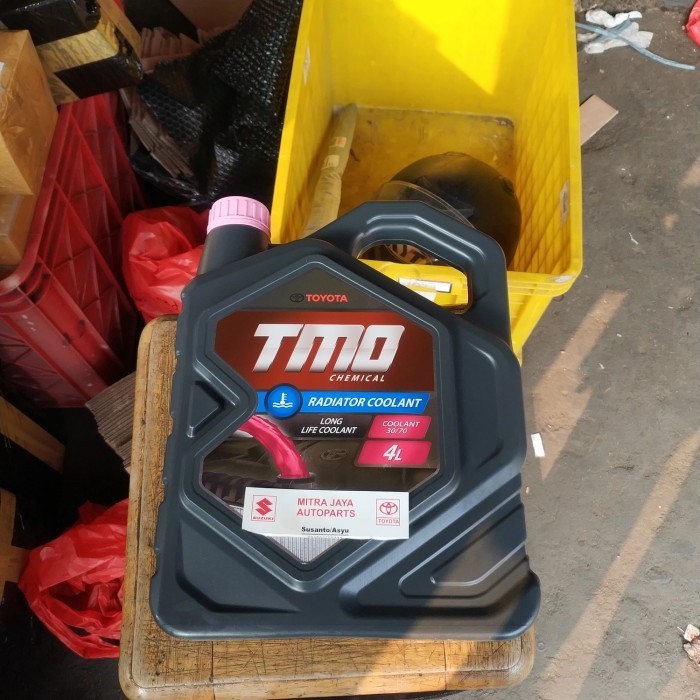 Jual Air Radiator Tmo Coolant Toyota Long Life Galon 4Liter | Shopee ...