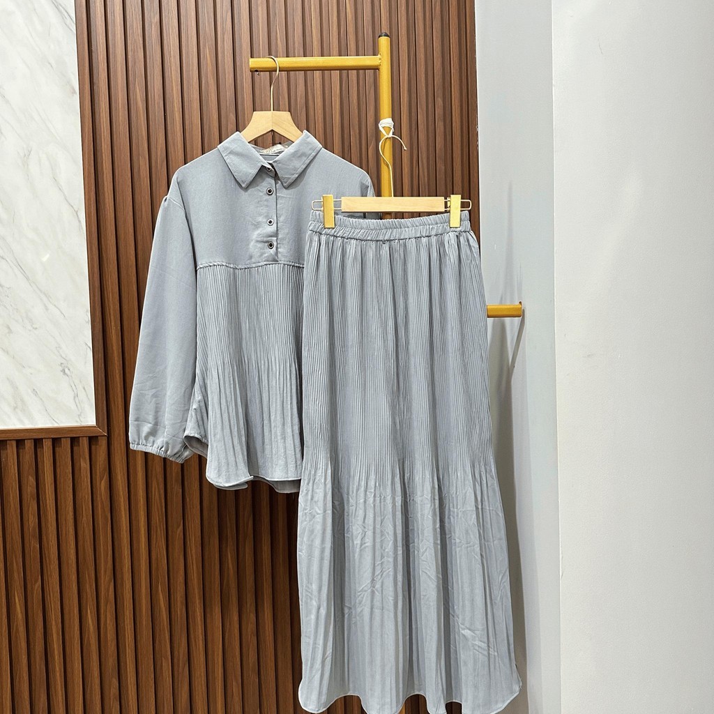Jual HOT PRODUCT Clodia Set Rok - SETELAN ROK WANITA KEKINIAN ONE SET ROK KOREAN STYLE - SETELAN ...