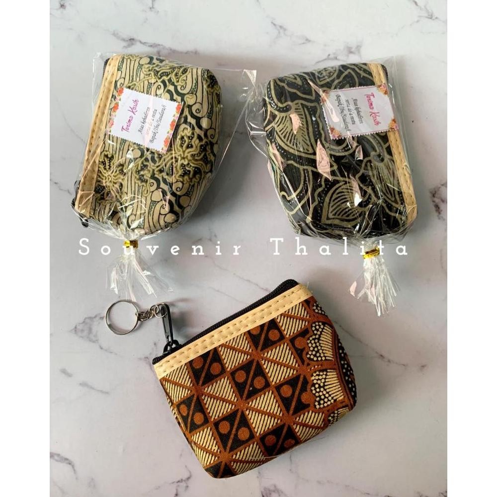Jual SALE ( isi 50pcs ) Souvenir Gantungan Dompet koin batik kemasan plastik gr-8 | Shopee Indonesia