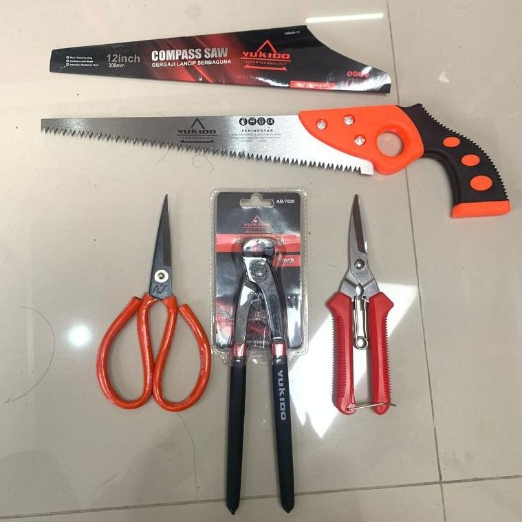 Jual paket alat bonsai 4 in 1 gergaji lancip , catok bonsai , gunting dahan dan gunting ranting ...