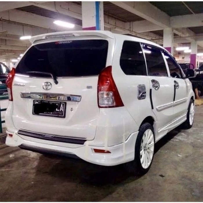 Jual Bodykit belakang dan samping Avanza luxury SE01 | Shopee Indonesia