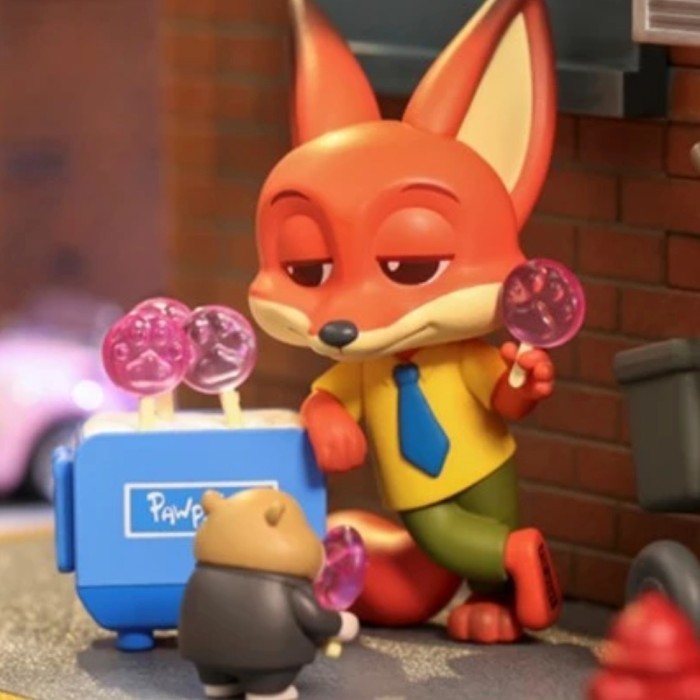 Jual pop mart disney zootopia - officer nick, ice cream nick figure ...