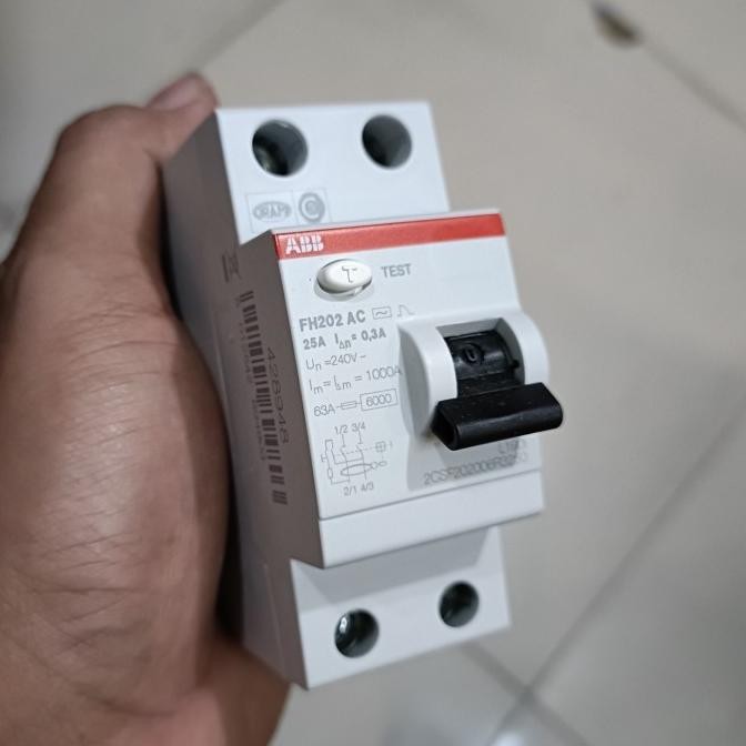 Jual Murah ELCB Rccb ABB 25A 2pole 30mA F202 [ CorirC ] | Shopee Indonesia