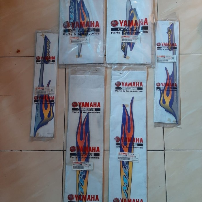Jual Promo Graphic Stiker Striping Bodi Mio Sporty 2006 Biru List Api ...