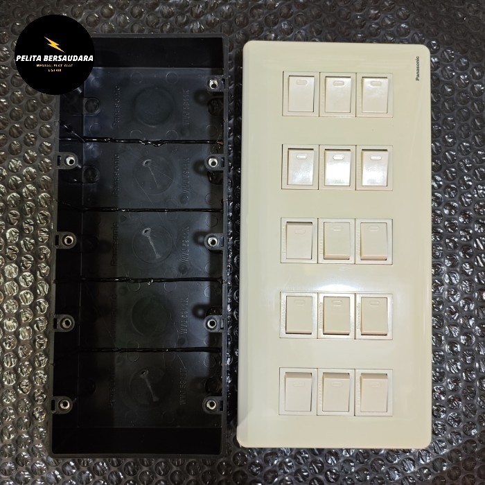 Jual #Terbaikk Panasonic Saklar Grid Switch 15 Gang + Inbowdus Plastik ...