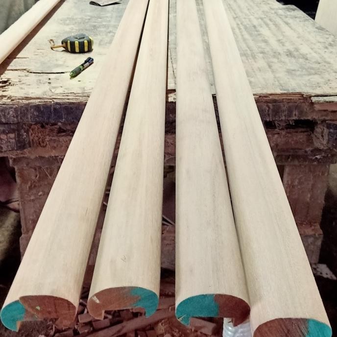 Jual Ralling Tangga Kayu Oval,Handrail Kayu,Railing Kayu. Original ...