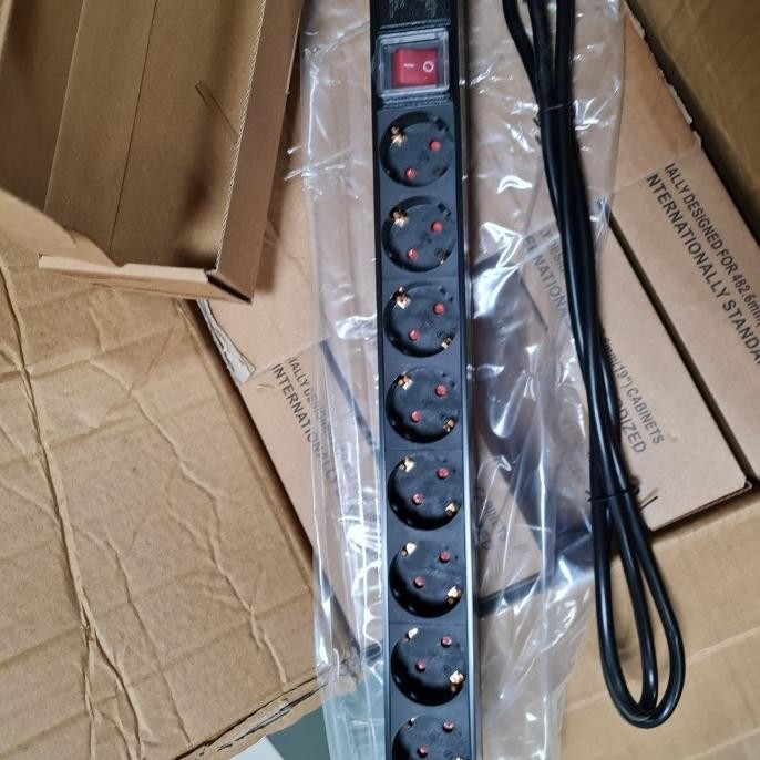 Jual pdu rack server 8 port / pdu 8 lubang | Shopee Indonesia