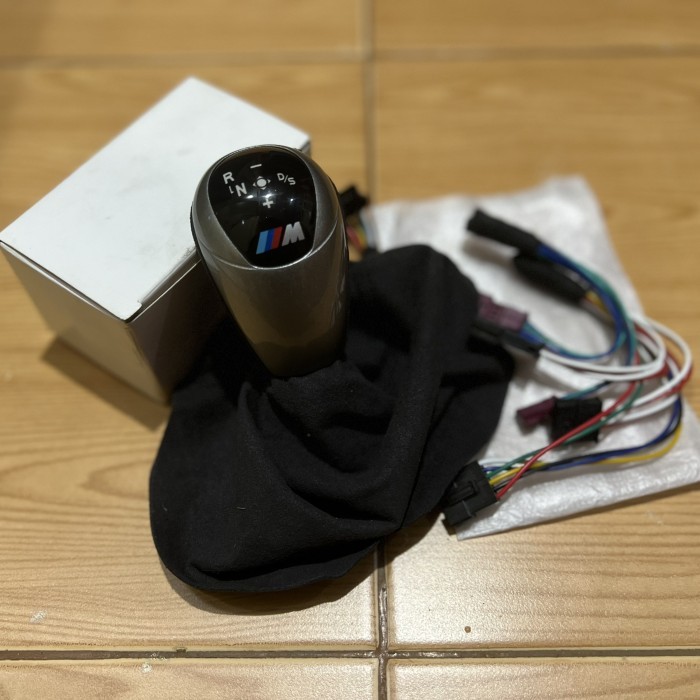 Jual Shift Knob M5/M3 Smg Pemakaian Untuk Bmw E46,E90,E60 Pnp | Shopee ...