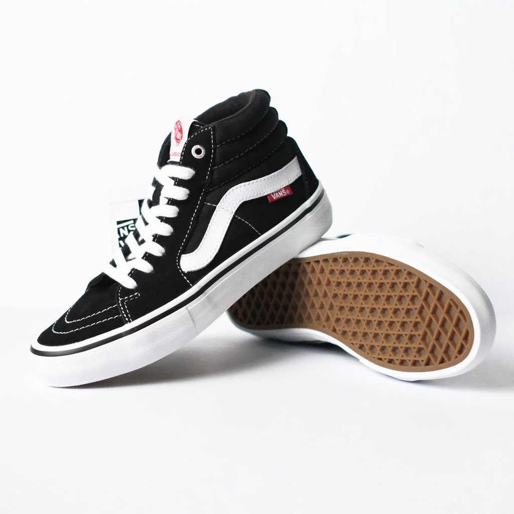 Jual Sneakers Sk8 Hi Pro Black White Original | Shopee Indonesia