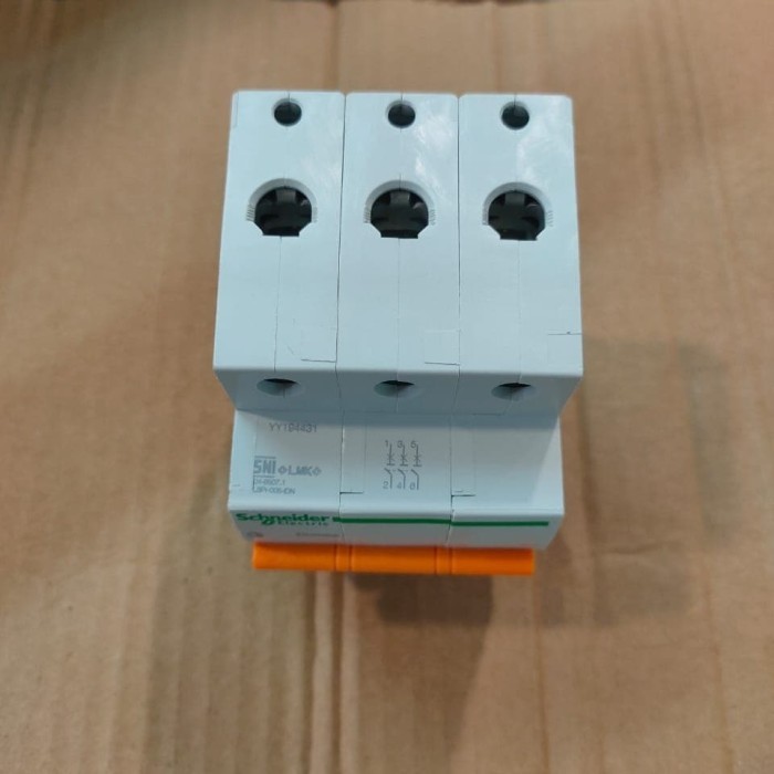 Jual Mcb 63A 3Phase Domae Schneider Genuine | Shopee Indonesia