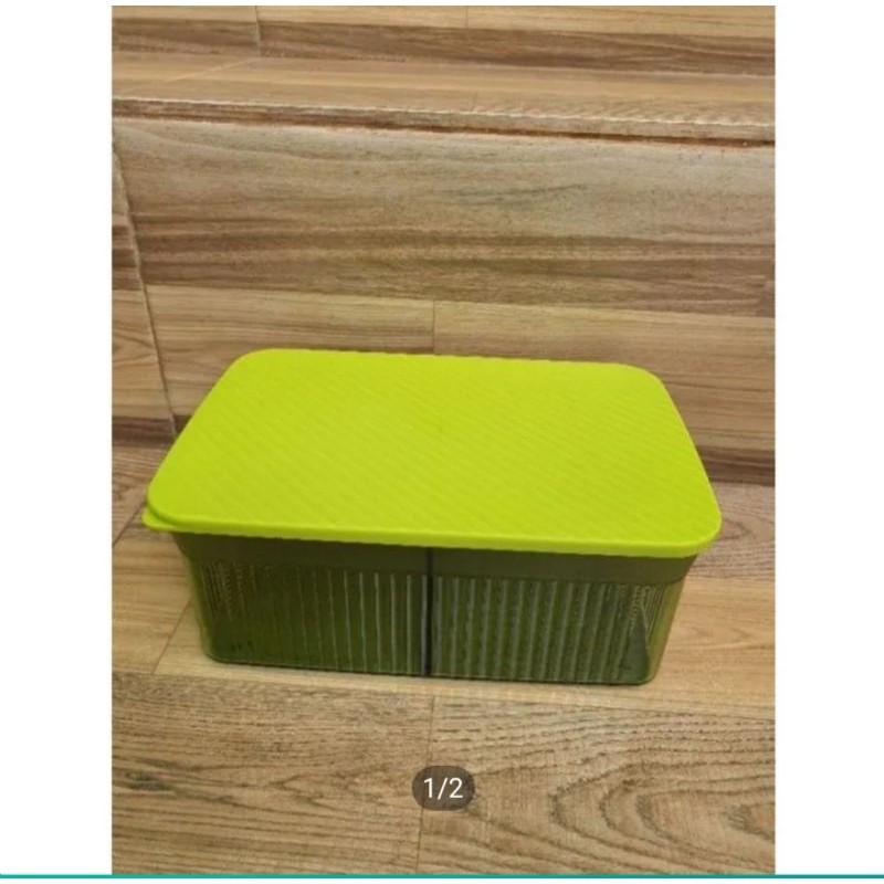 Jual KULITAS TERBAIK- tupperware snak it hijau uk 1.7L ori | Shopee ...