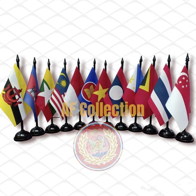 Jual Bendera Negara Meja Anggota Asean Plus Tiang Kayu SS99 | Shopee ...
