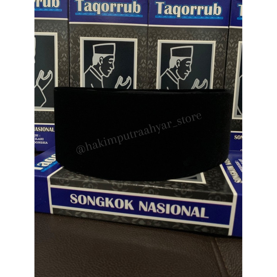 Jual Peci Peci Songkok Nasional Taqorrub / Peci Kopiah Hitam Polos Ac - 06, Tinggi 9 kopiah ...