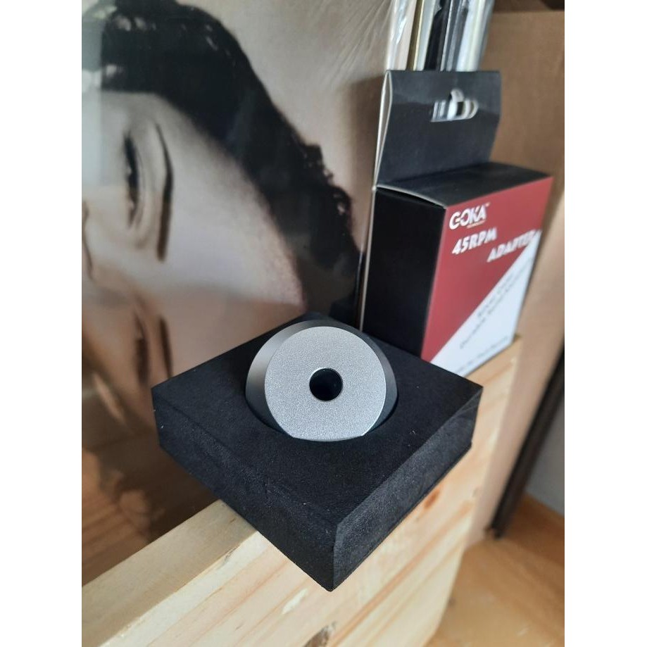 Jual 7 Inch / 45 Rpm Vinyl Record Adapter | Adaptor Piringan Hitam ...