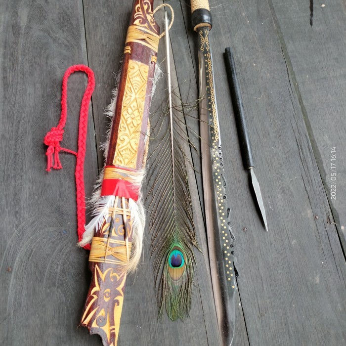 Jual mandau dayak. mandau senjata suku dayak. mandau dayak kalimantan ...
