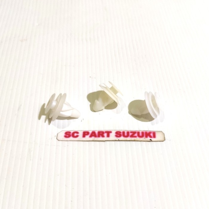 Jual Kancing clip door trim pintu suzuki | Shopee Indonesia
