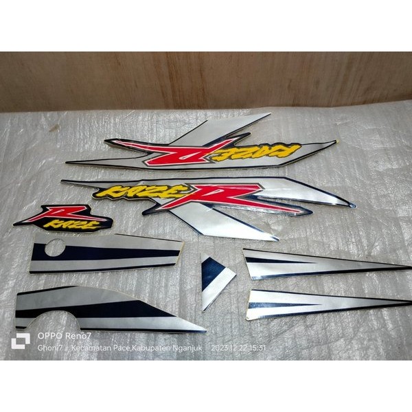 Jual Striping Stiker Body Kanan Kiri Full Set Kaze R Tahun 2005 Warna ...