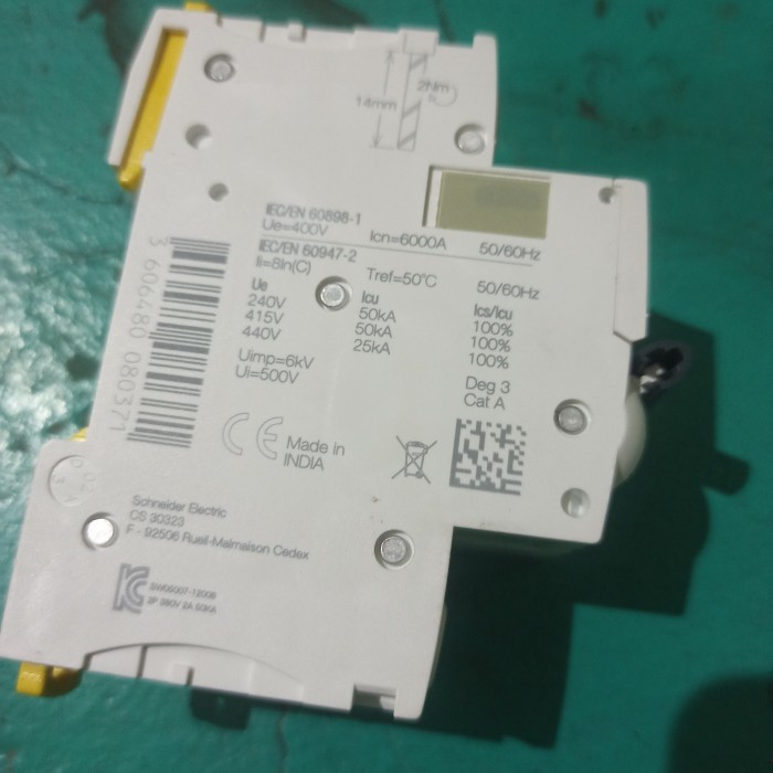 Jual MCB AC 2p 2a Schneider A9F74202 C curve iC60N | Shopee Indonesia