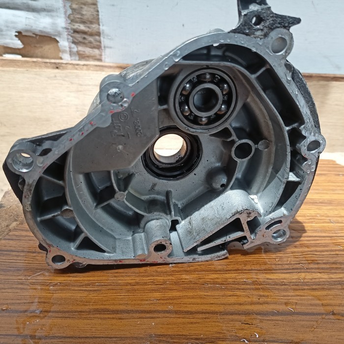 Jual Gearbox Girbox Gear Box Set Vespa Lx Atau S Layak Pakai D D (Laik ...