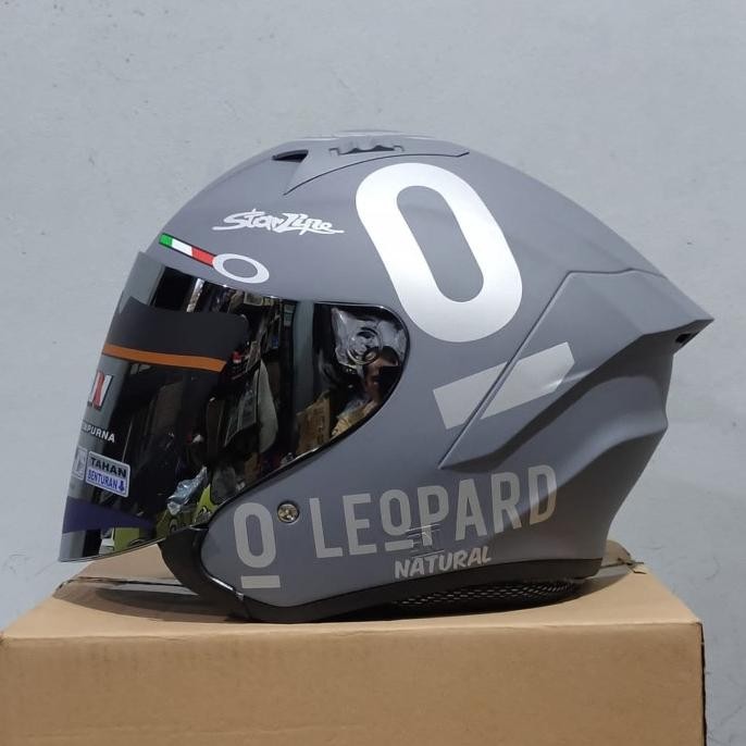 Jual Terlaris Helm Half Face Leopard Kbr Poxy/Gorilla Look Njs Kairoz ...