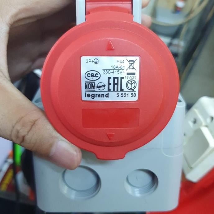 Jual socket - PLUG SOCKET LEGRAND 3PHASE 3P 3 P PHASE 4PIN 4 PIN 16A 16 ...