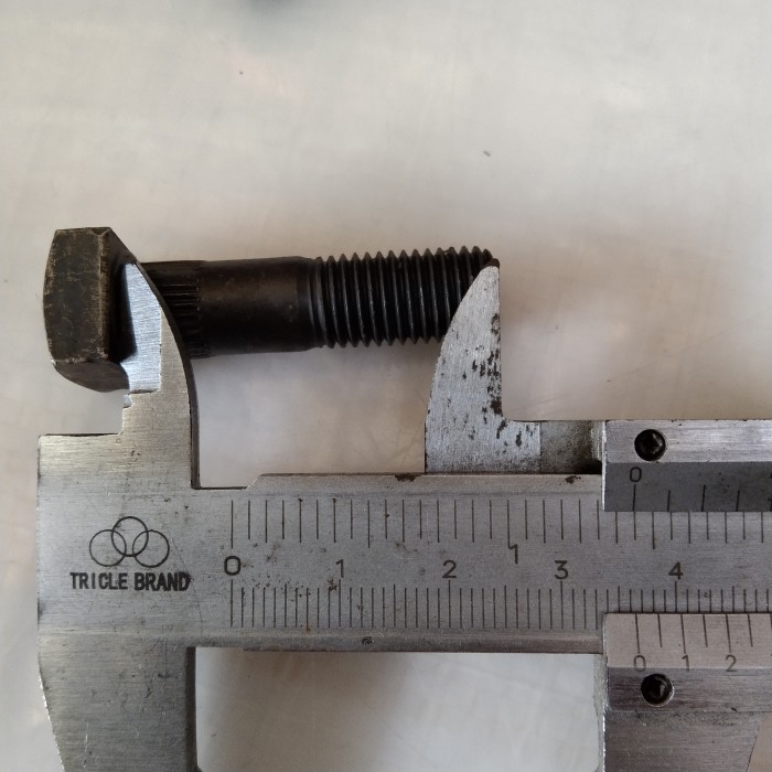 Jual Baut Flange Transmisi Joint Kopel Kotak As Tengah Colt Diesel Fe Ps100 New Quality | Shopee ...