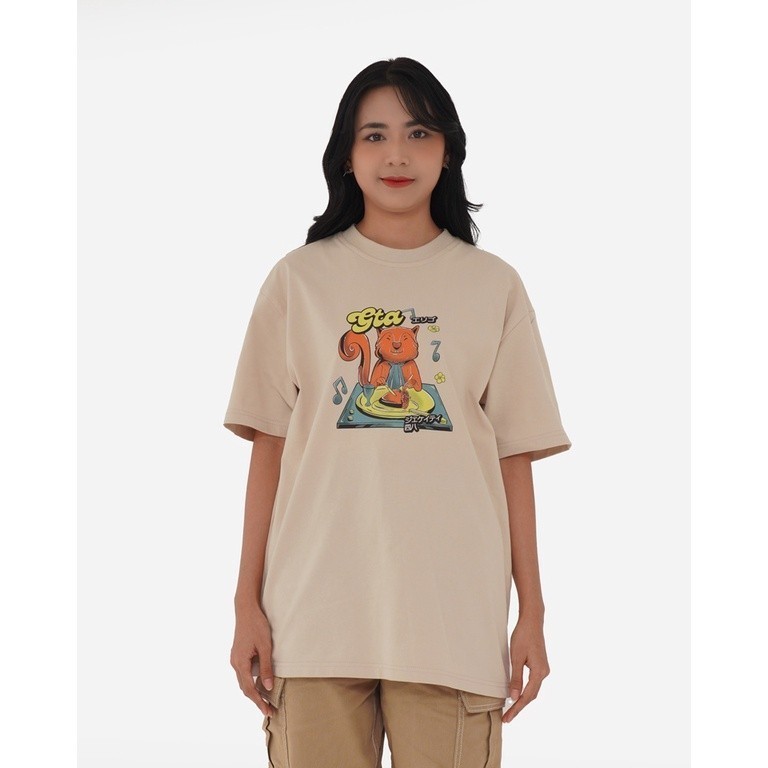 Jual Erigo T-Shirt Oversize | JKT48 Gita Almond Milk | Shopee Indonesia