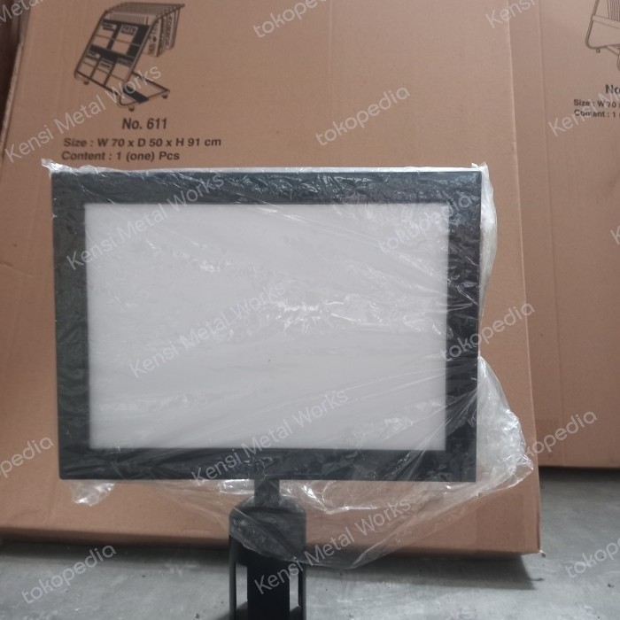 Jual SIGNFRAME A4 LANDSCAPE SIGNAGE POSTER PAPAN TIANG ANTRIAN HITAM ...