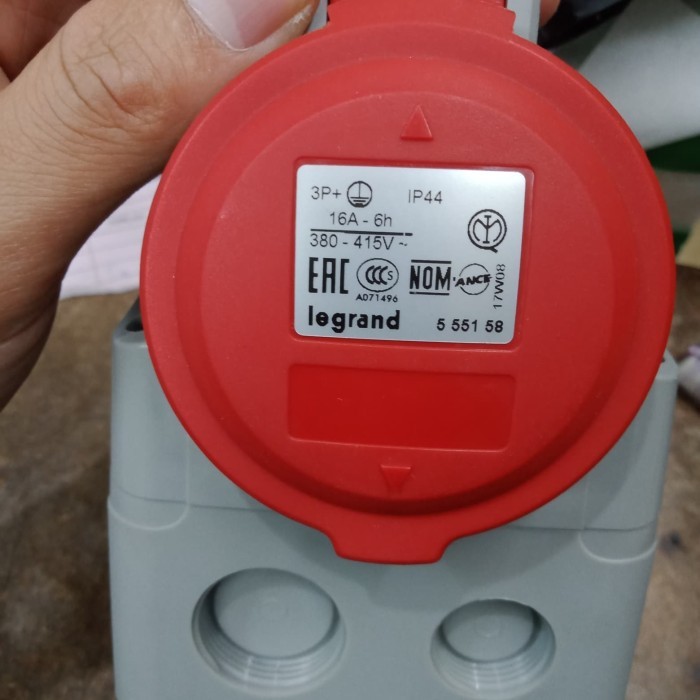 Jual Legrand 555158 Surface Mounting Socket 3 Phase 16A Ip44 3P+E 4Pin ...