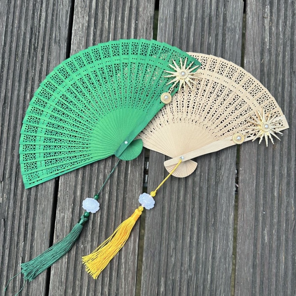 Jual Ancient Style Colorful Hollow Fan Sandalwood Fan | Shopee Indonesia