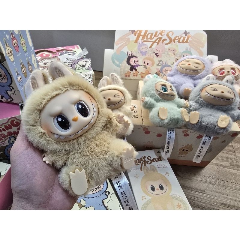 Jual POPMART LABUBU Boneka The Monster Macaron Vinyl Face V1 dan Have a ...