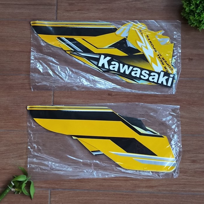 Jual Stiker Bodi Lis Body Striping Ninja Rr 2015 Kuning Barang Langka ...