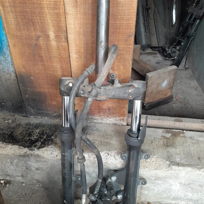 Jual Shockbreaker Depan Set Segitiga T Rem Depan Aerox 155 Original Copotan Barang Langka ...