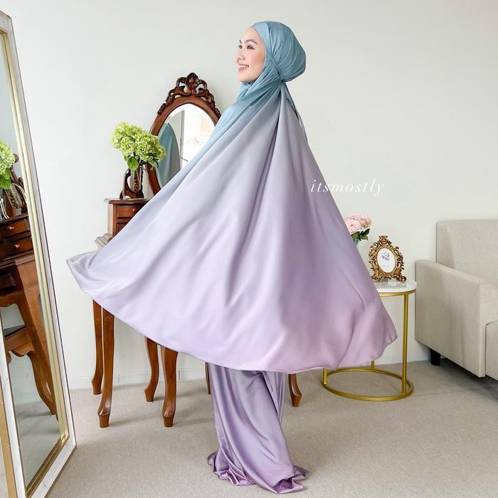 Jual ITSMOSTLY - Aurora Prayer Set (Mukena Silk Gradasi Viral) | Shopee ...