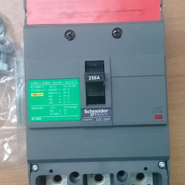 Jual Mccb Ezc250F 3P 250A 18Ka Schneider Original | Shopee Indonesia