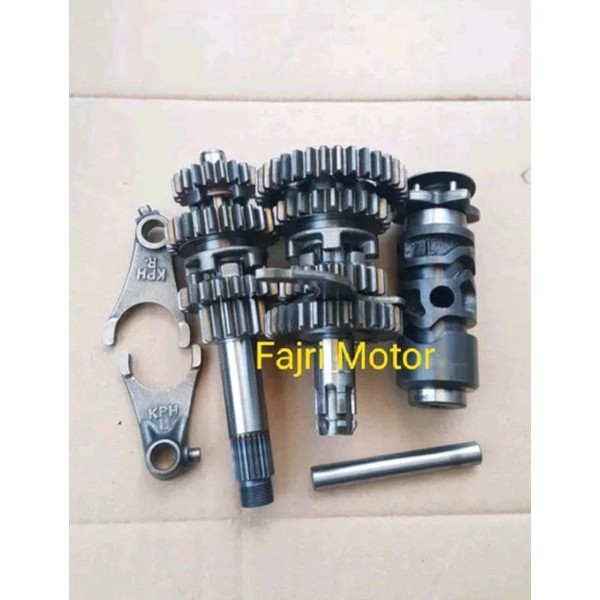 Jual Gigi Rasio Blade 125 Fi / Supra X 125 Fi Helm In K41 Original ...