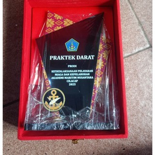 Jual Plakat Akrilik Hitam Batik Custom + Box Bludru | Shopee Indonesia