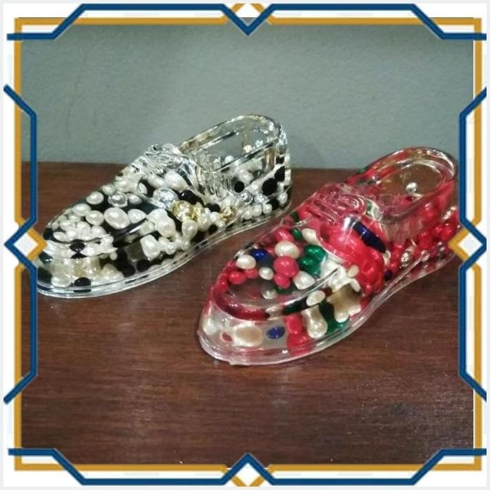 Jual [ANE] PAJANGAN MINIATUR SEPATU TRANSPARAN BENING ANTIK UNIK ...