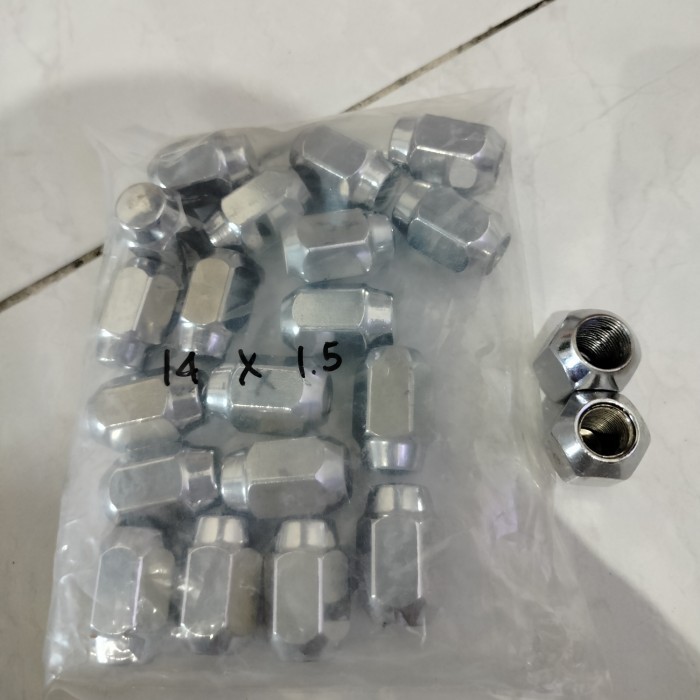 Jual mur baut roda mobil hiace premio hartop | Shopee Indonesia